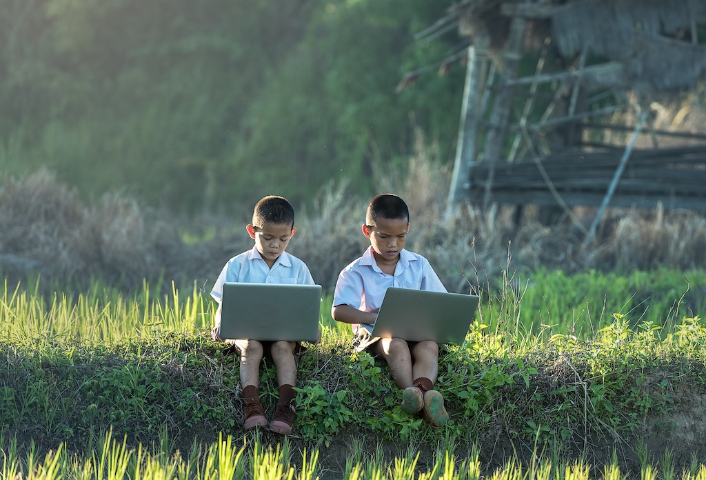 Rural broadband: can we narrow the ICT connectivity divide in the ...